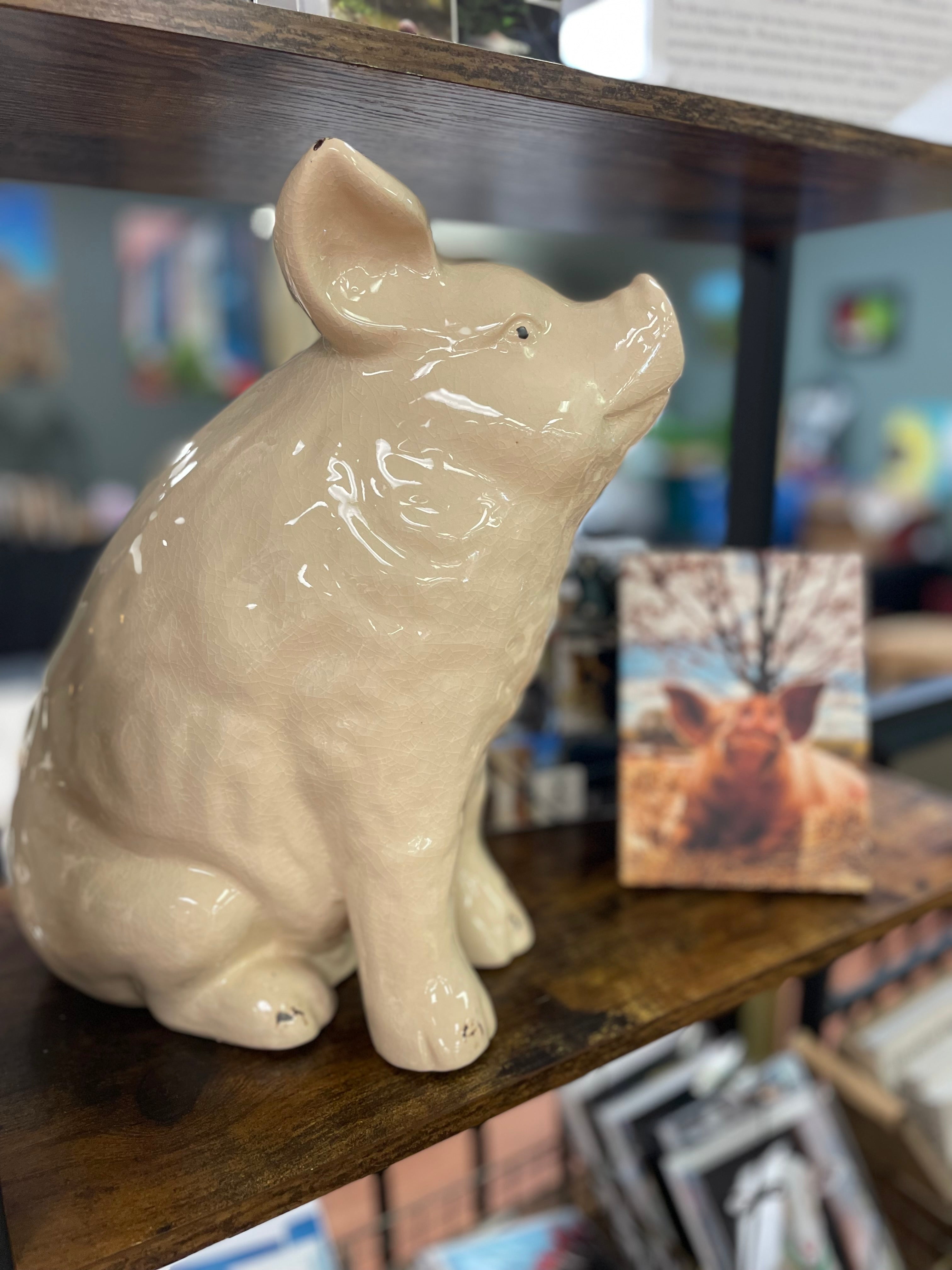 Ceramic Pig – Burlap and Daisies